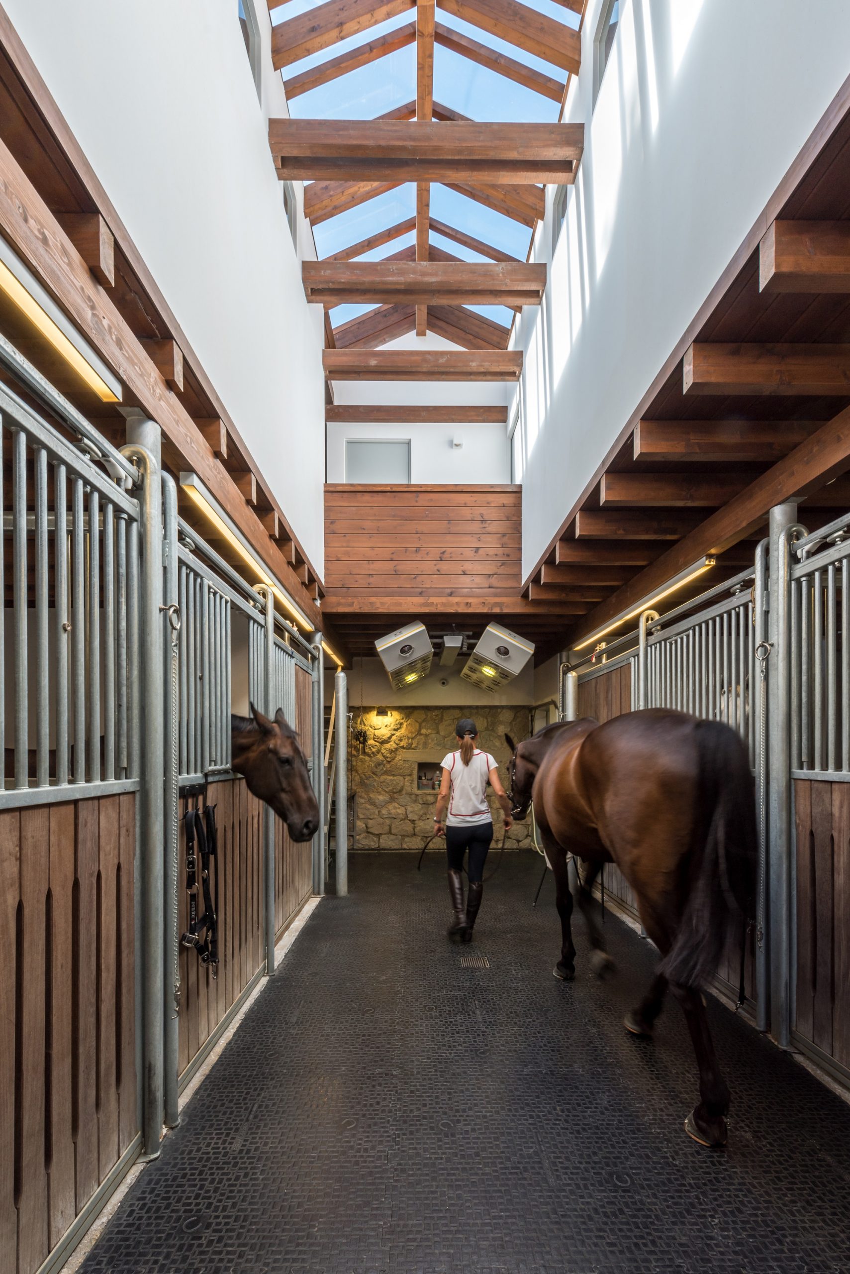 Hellenic Riding Club Stables – Moustroufis Architects